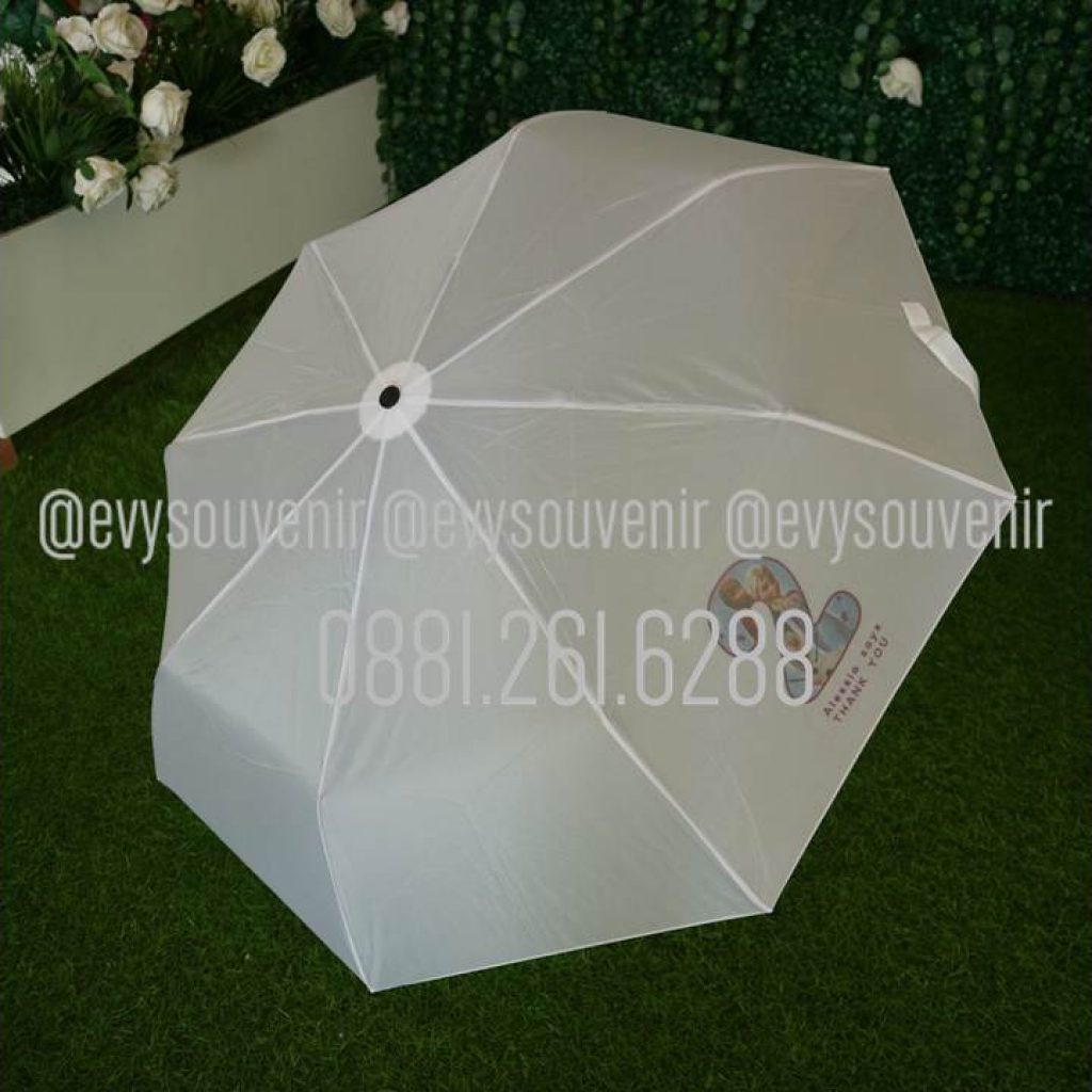 Souvenir Payung Putih Lipat 3 – Evy Souvenir