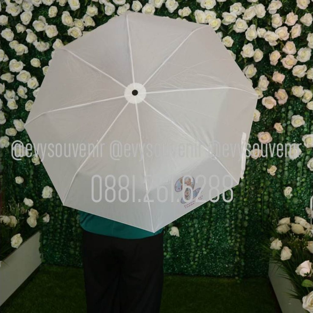 Souvenir Payung Putih Lipat 3 – Evy Souvenir