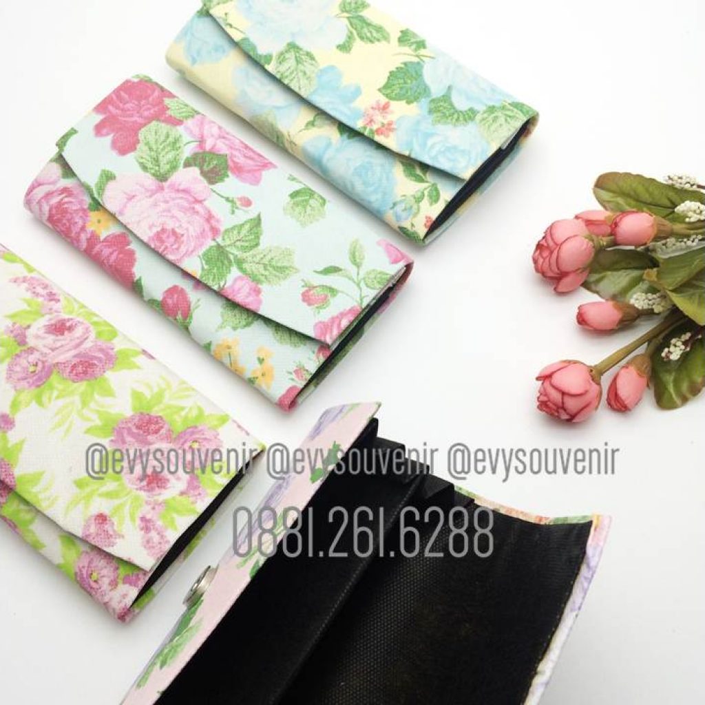 souvenir dompet fella besar – Evy Souvenir