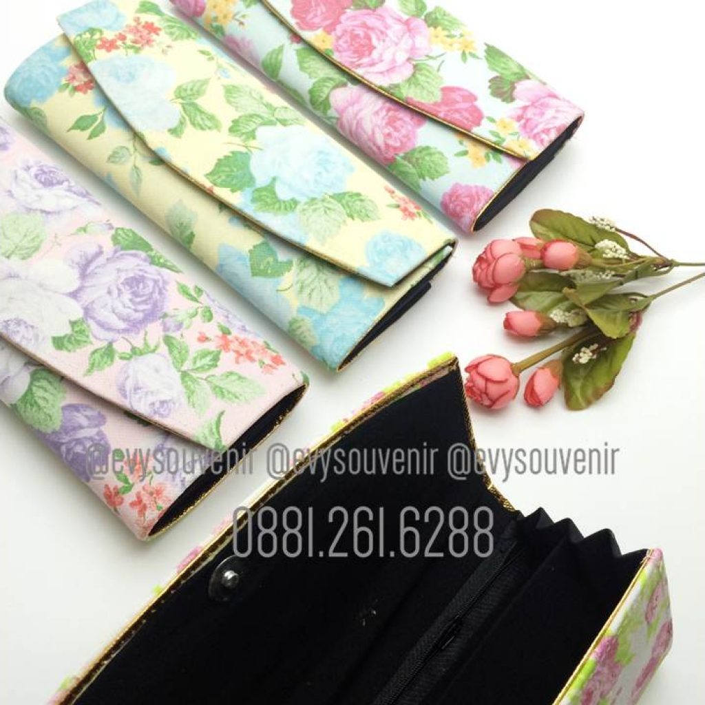 souvenir dompet fella jumbo – Evy Souvenir