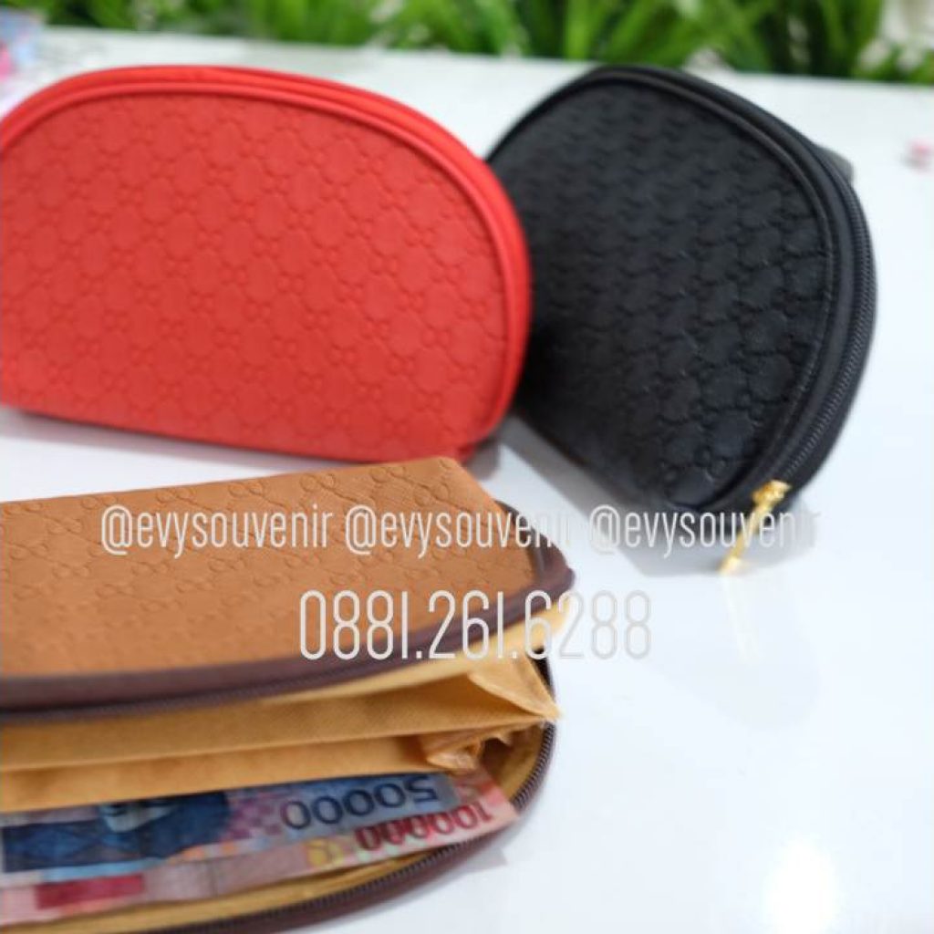 souvenir dompet botega – Evy Souvenir