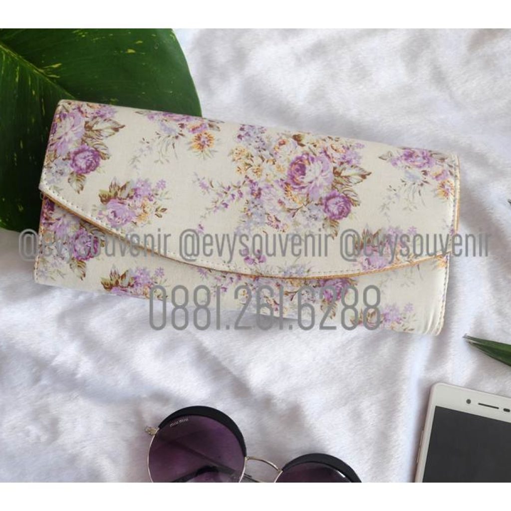 Souvenir Dompet 19 cm shabby – Evy Souvenir