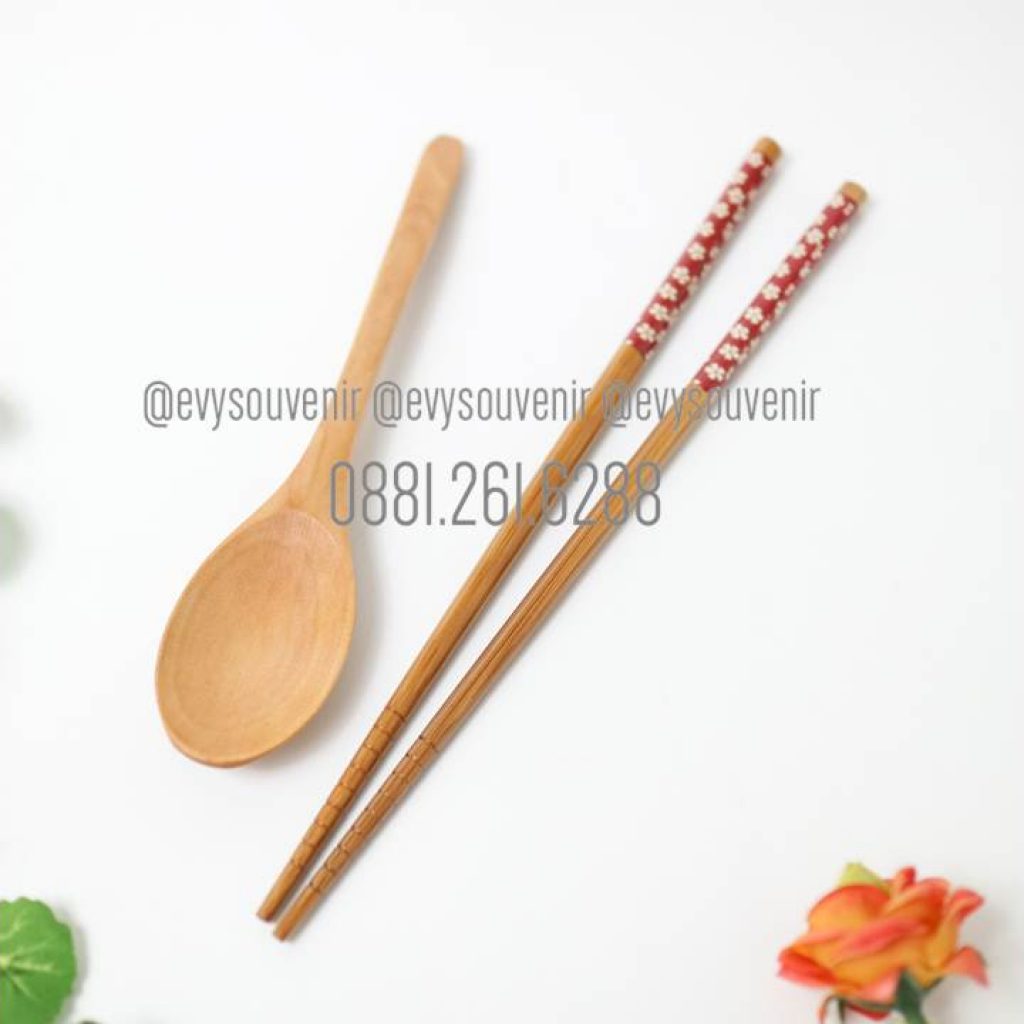 Souvenir Sendok Sumpit – Evy Souvenir