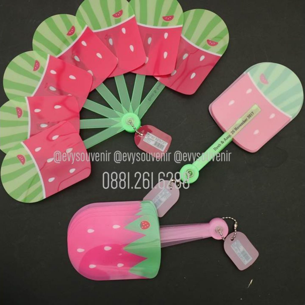 Souvenir Kipas Plastik Buah – Evy Souvenir