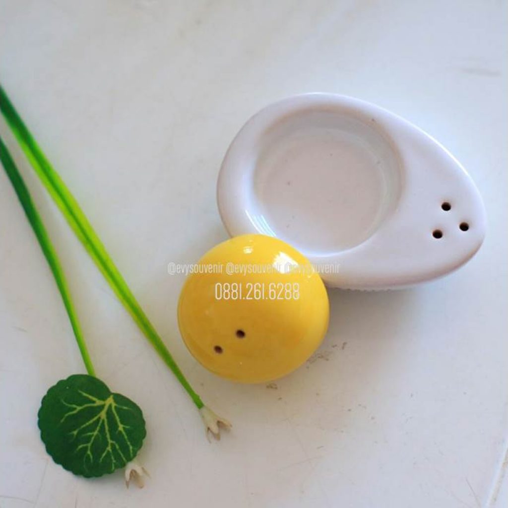 Souvenir Tempat Lada Garam Telur – Evy Souvenir Souvenir Tempat Lada Garam Telur – Evy Souvenir