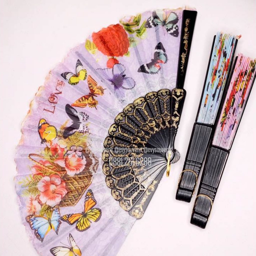 Souvenir Kipas Kupu Bunga Gagang Hitam – Evy Souvenir